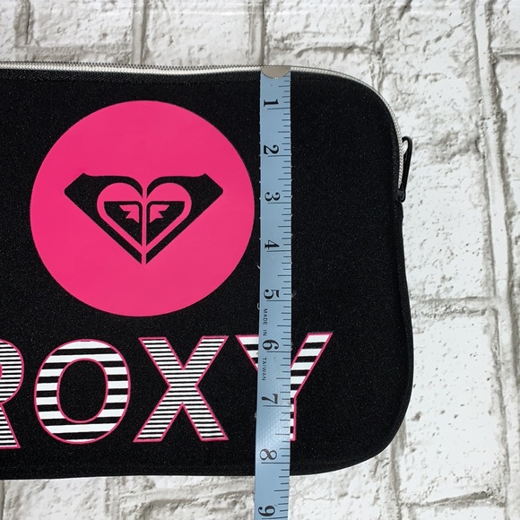 Roxy | Tablets & Accessories | Roxy Tabletipad Case | Poshmark